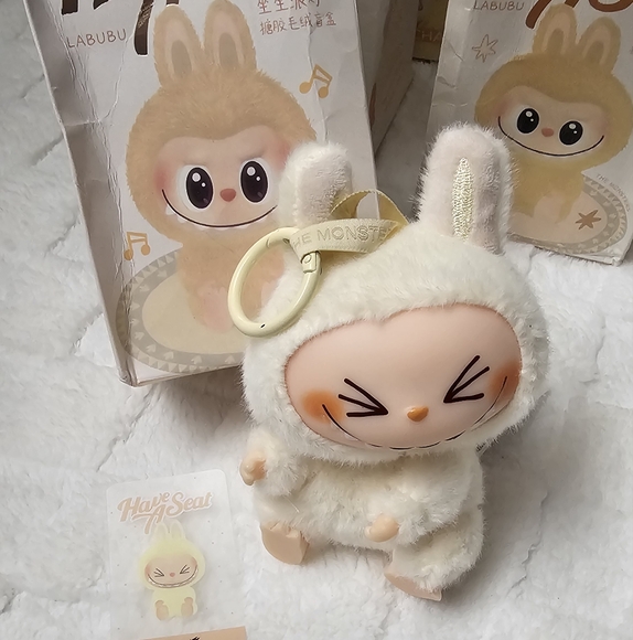 POP MART | Toys | Pop Mart Labubu Sisi The Monsters Have A Seat Vinyl ...